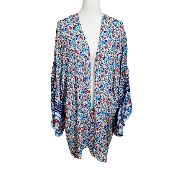 Gigio | Tops | Gigio Floral Kimono | Poshmark